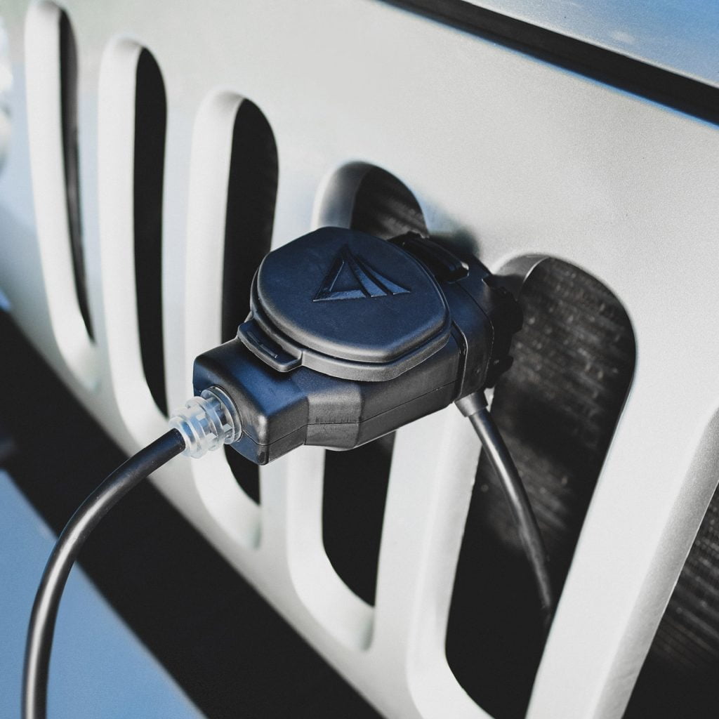 3 Tips to Keep Your Vehicle Engine Warm in -50C Arctic Weather - VOLTSAFE